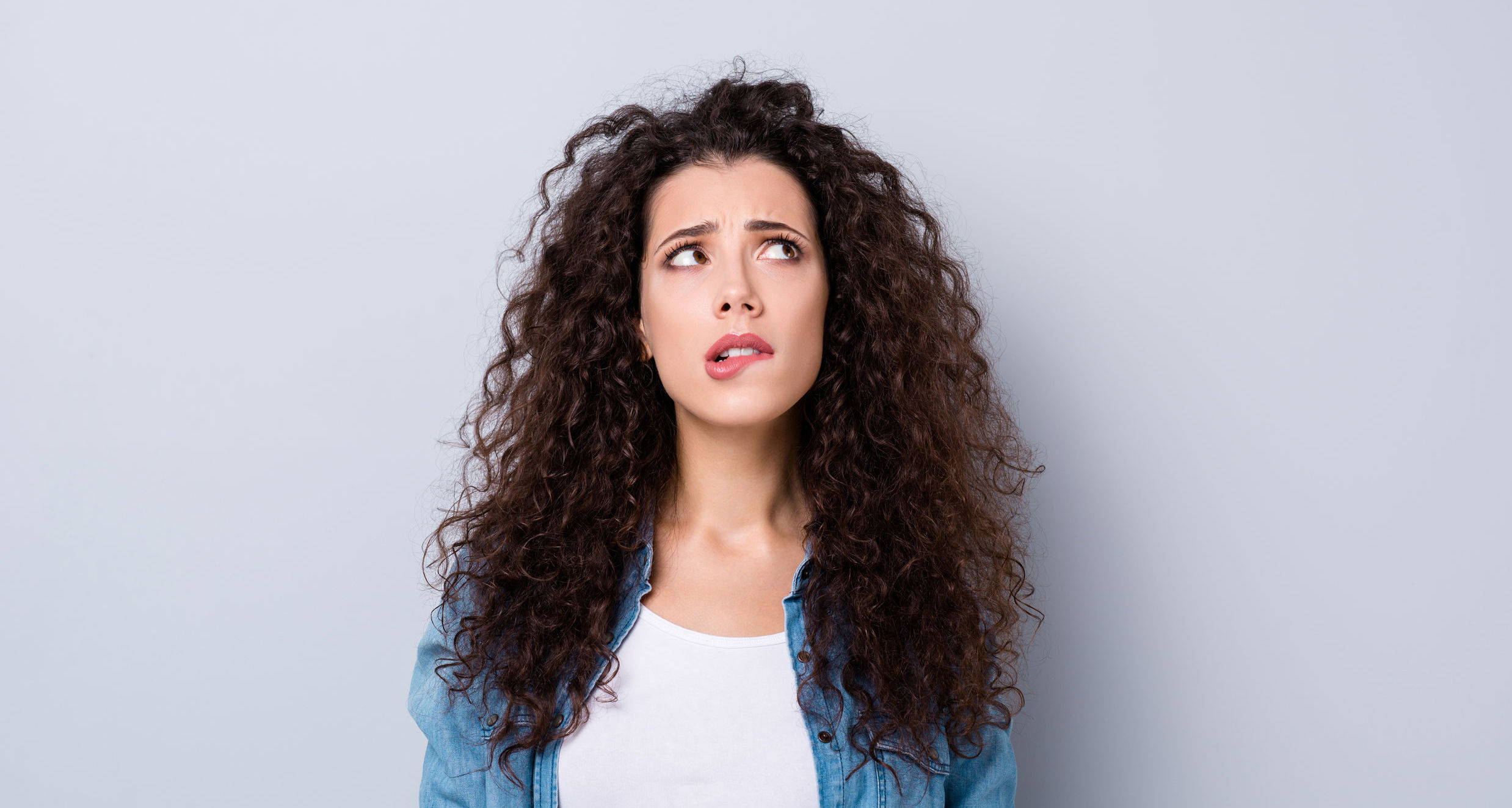 5 Things That Cause Damaged Curly Hair (And What to Do About It!) | LUS ...